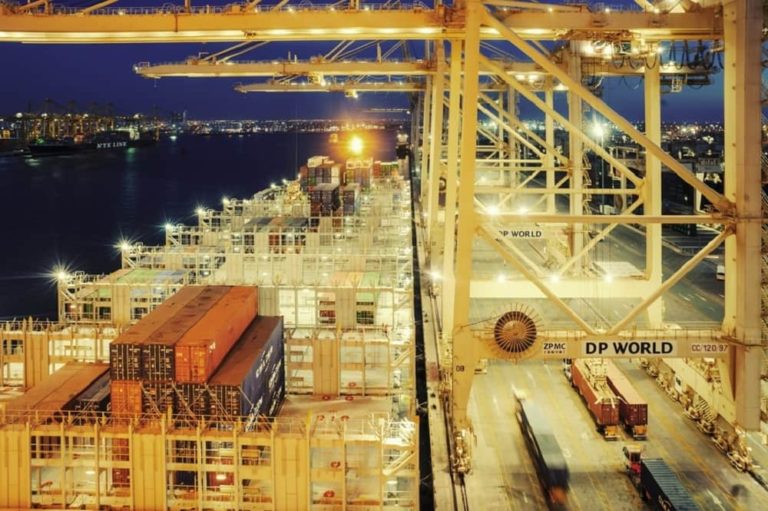 DP World expands London Gateway terminal with new RMG cranes to boost ...